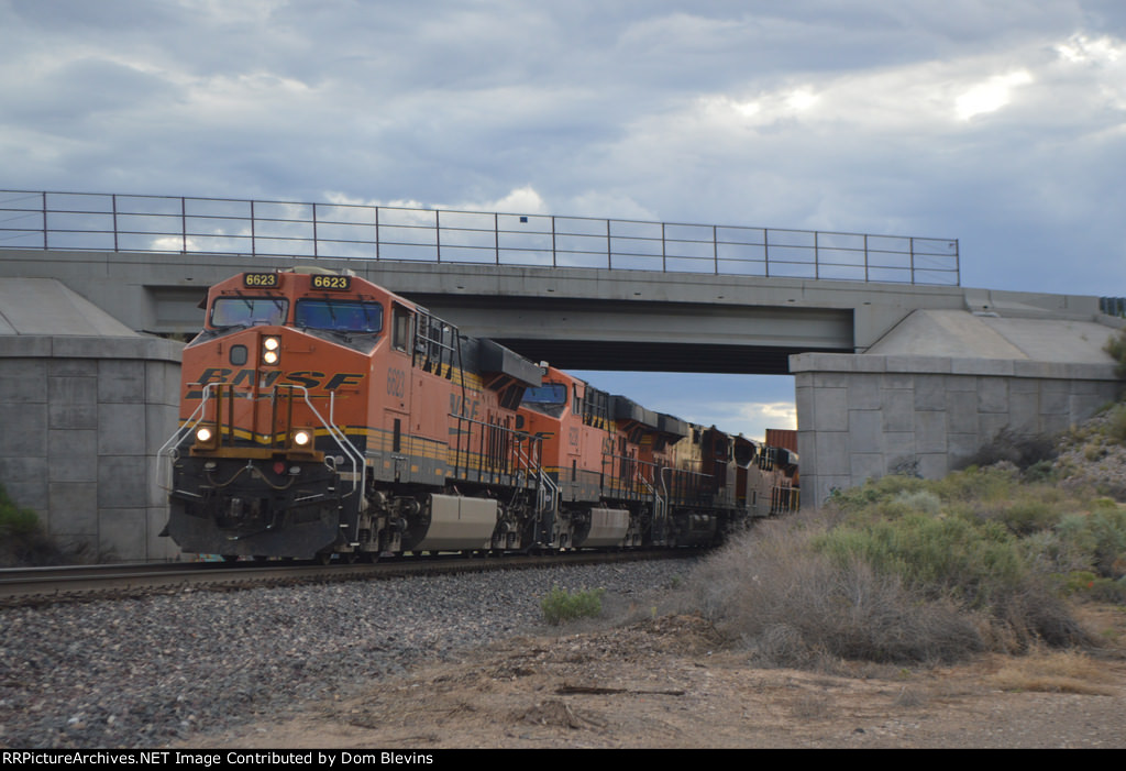 BNSF 6623